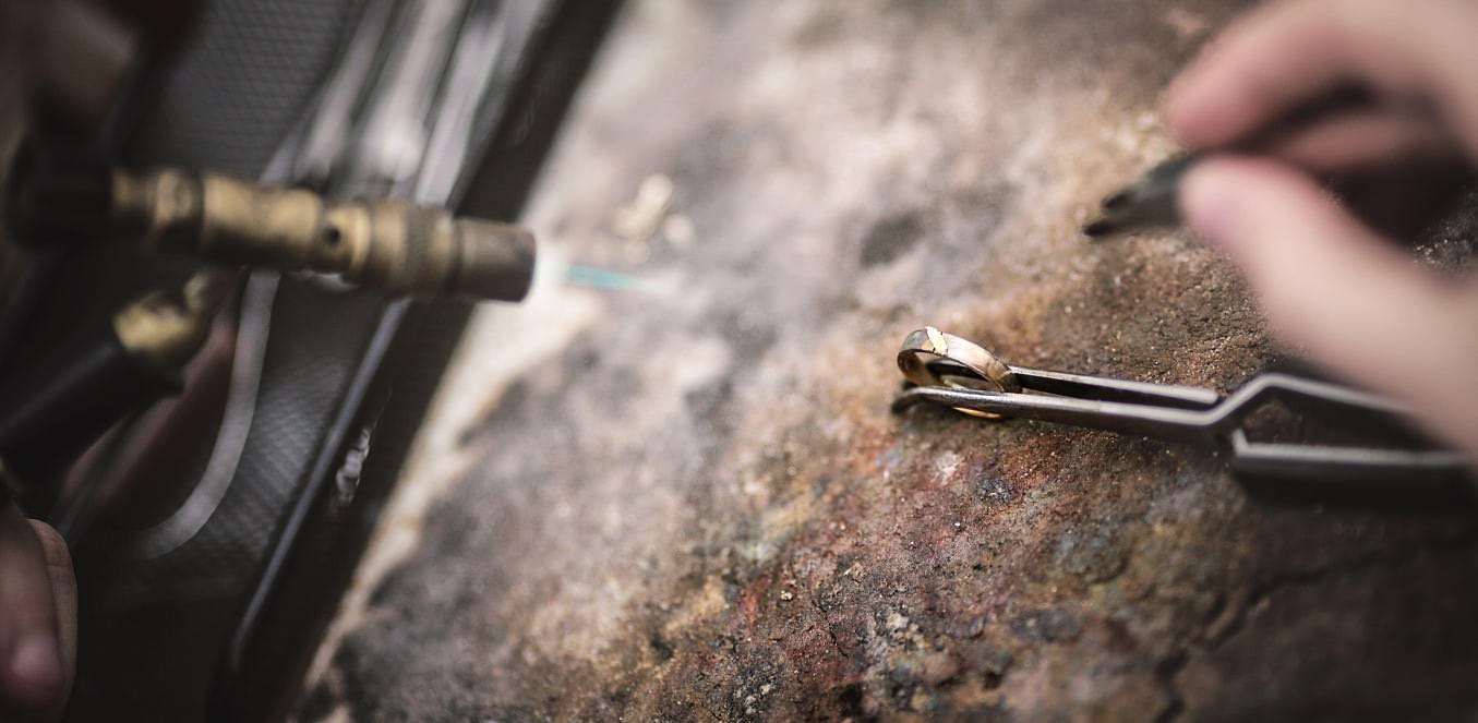 Choose the Right Metal for Your Wedding Band – Jordan Jack